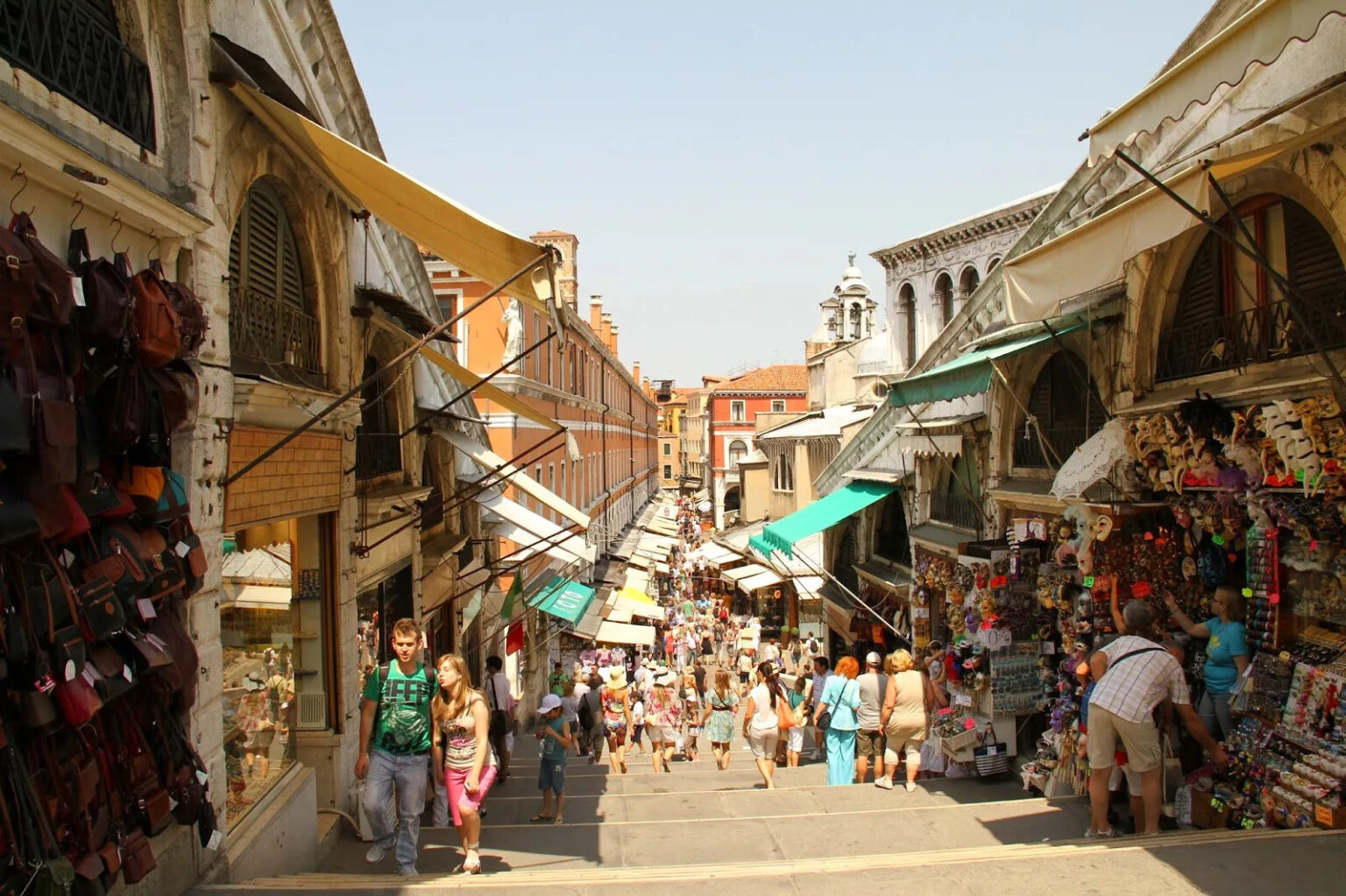Osmanbey Markets in Istanbul – اكسبيرتس بروبرتي
